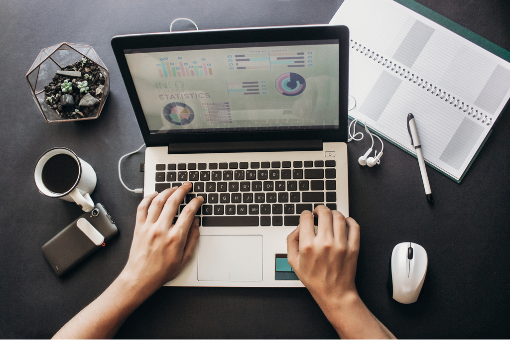 Freelancer Romania. Ghid complet pentru a lucra pe cont propriu.